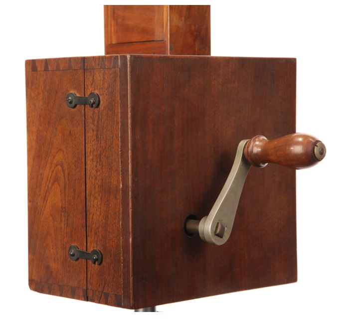 1895-Lumiere-Cinematographe-3-The-Malkames-Collection